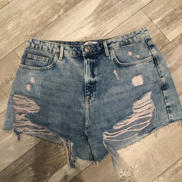 Forever 21 | Shorts | Adorable Distressed Jean Shorts Make Sure You ...